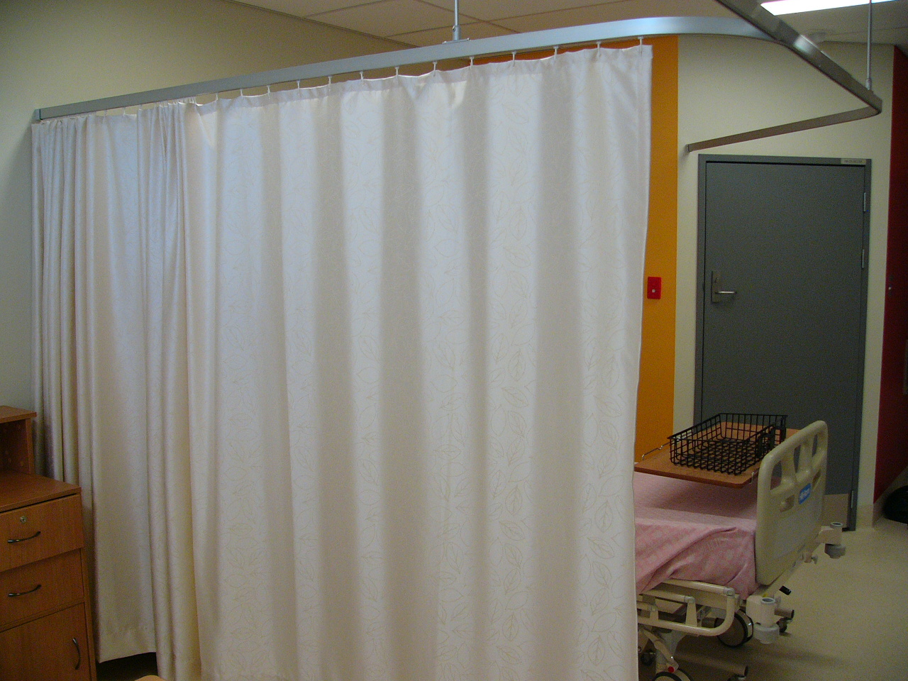Privacy Bedscreens & Hospital Tracks - House Of Drapes